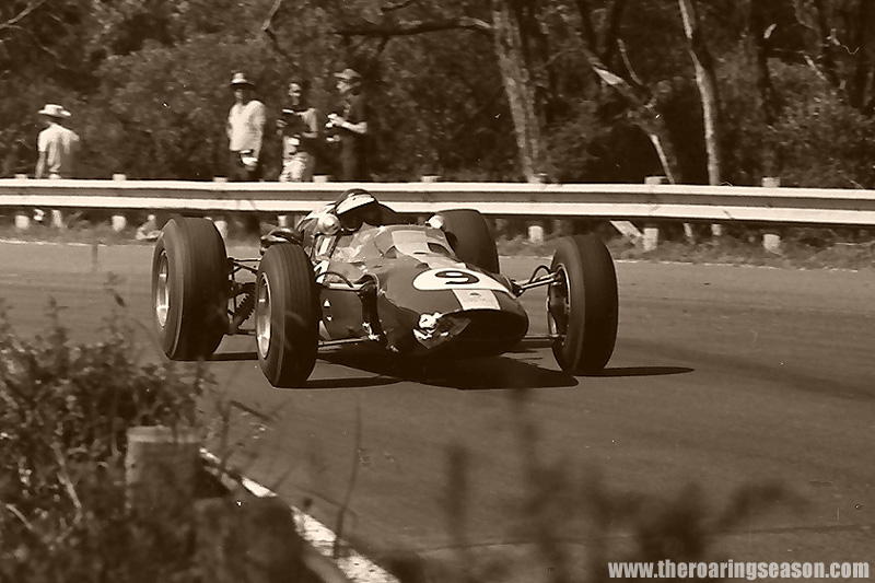 Wanted: Lotus 32B Photos